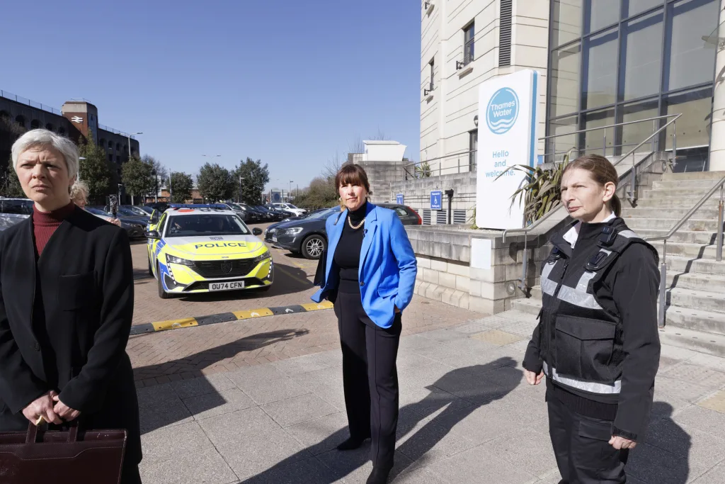 BREAKING: Thames Water CEO citizen’s arrested - CAN - Citizen’s Arrest ...